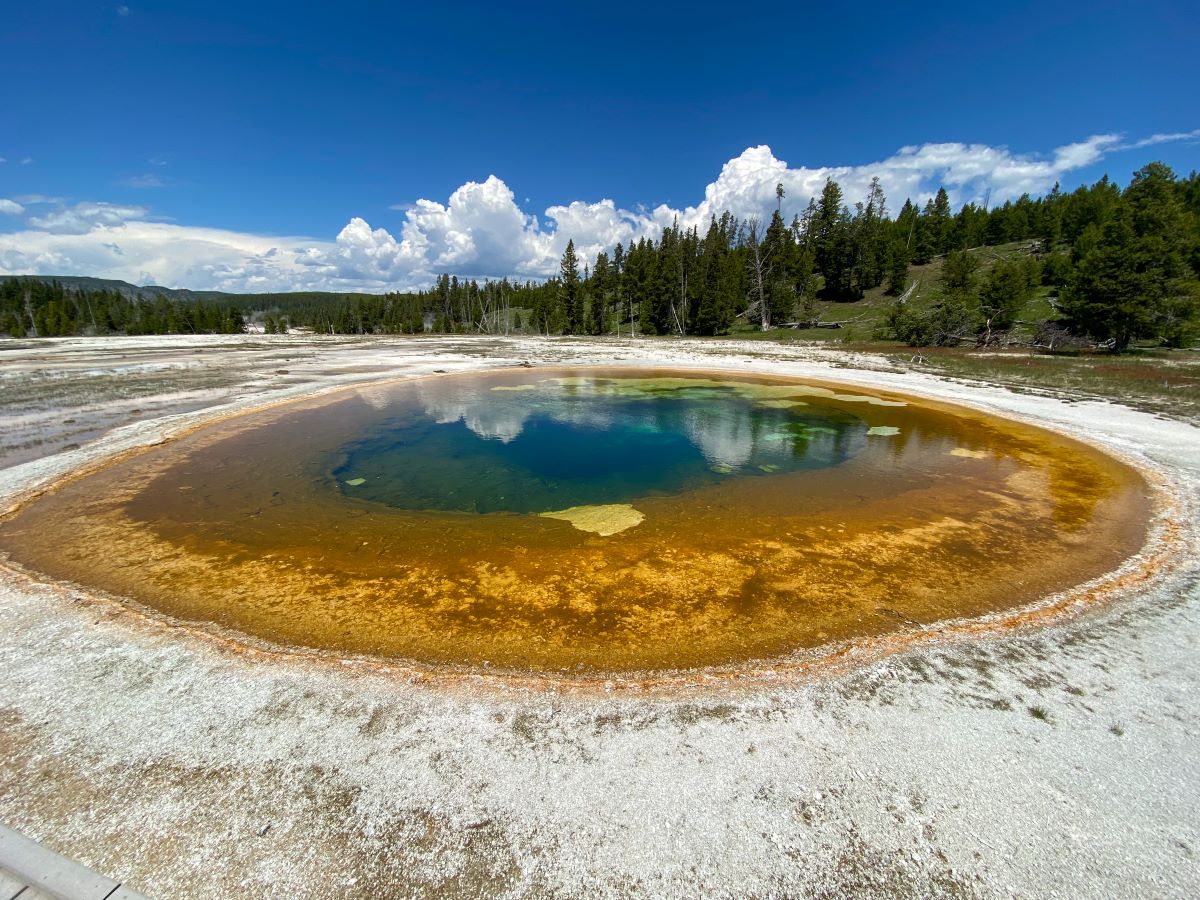 All 11 Geyser Basins in Yellowstone Ranked - Engineer to Explore