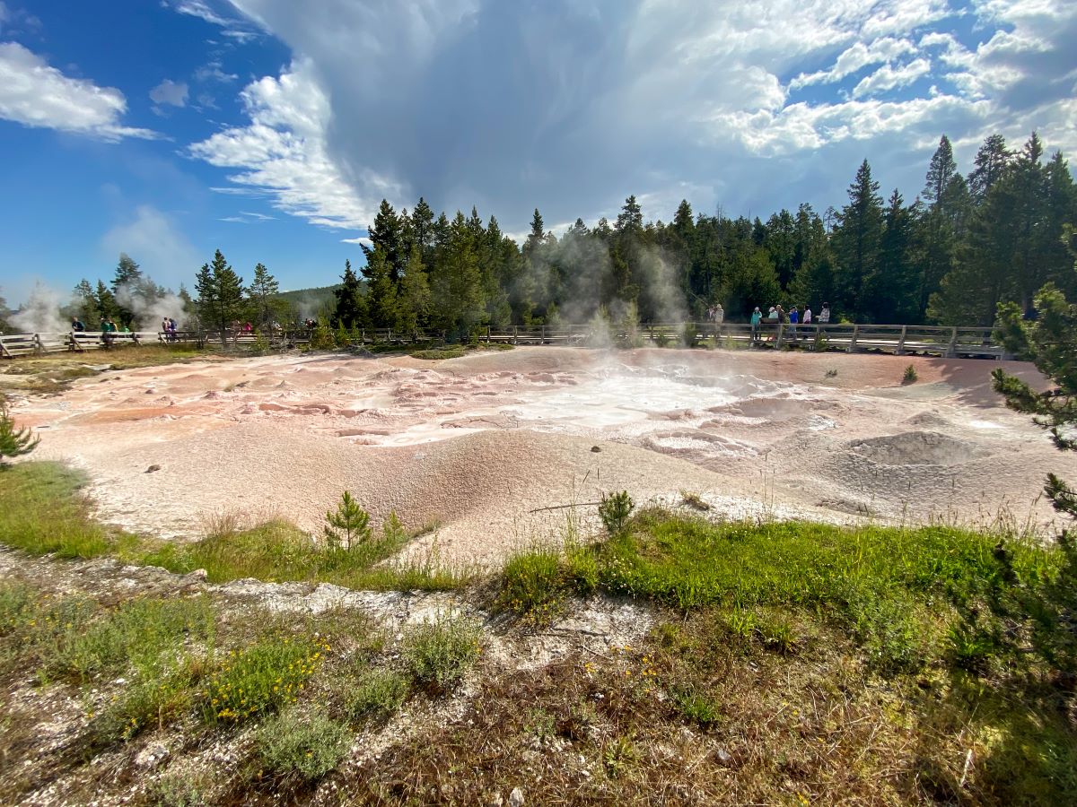 The Ultimate 9-Day Yellowstone and Grand Teton Itinerary (+ Maps ...