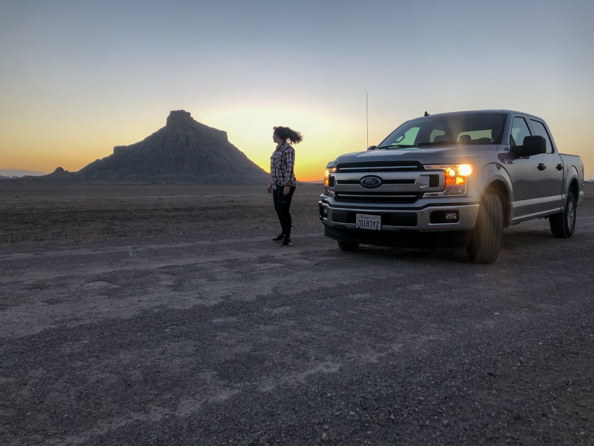 How to Visit Factory Butte and the Moonscape Overlook in Hanksville ...
