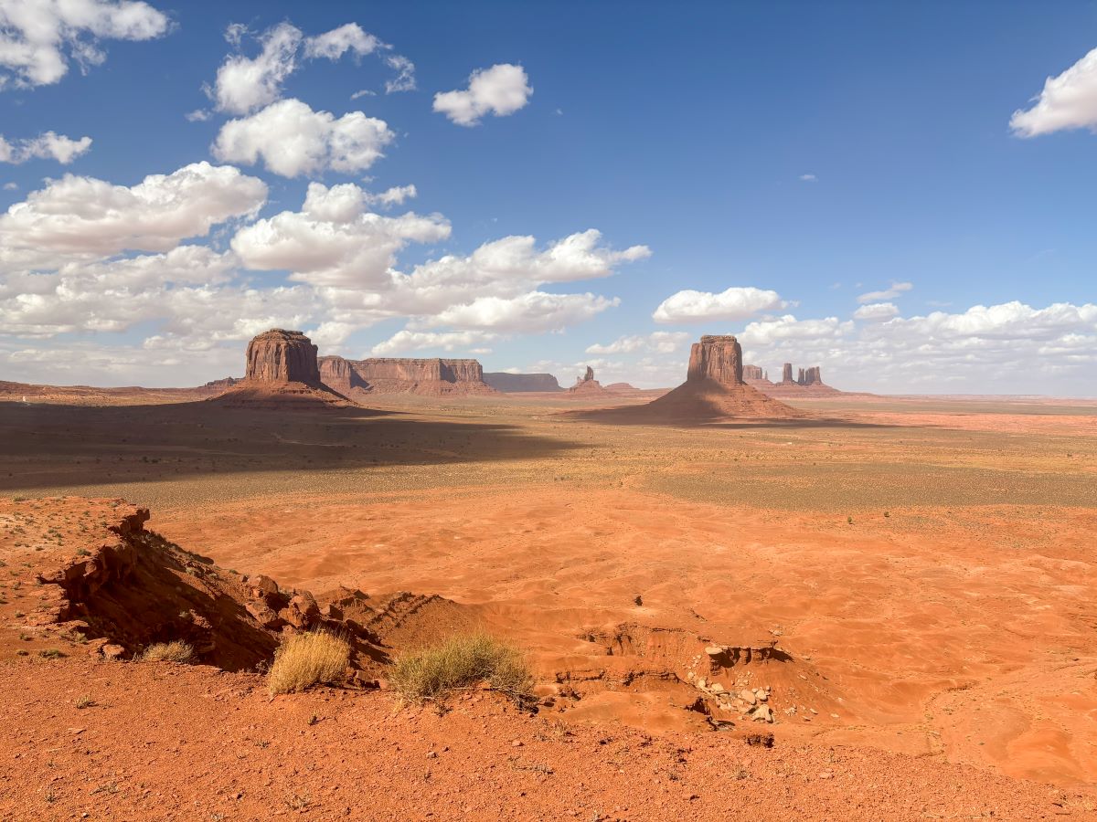 The Ultimate Monument Valley Travel Guide - Engineer to Explore