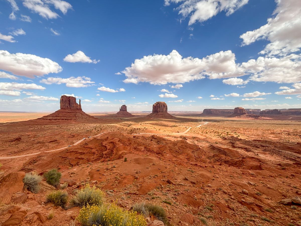 The Ultimate Monument Valley Travel Guide - Engineer to Explore