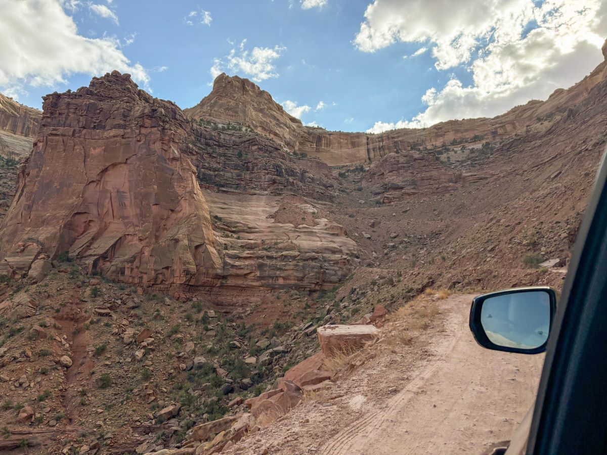 How to Drive the Shafer Canyon and Potash Road Loop in Canyonlands ...
